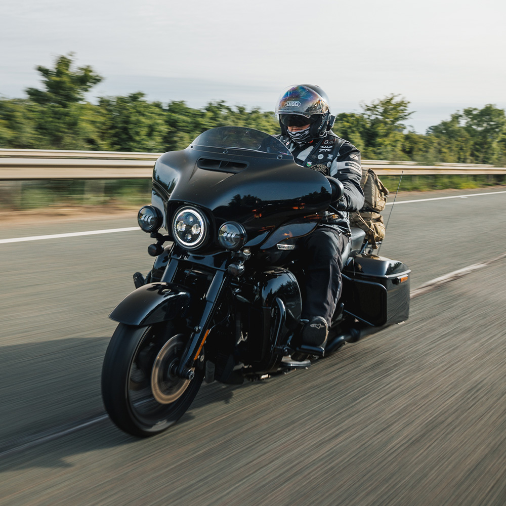BMW MOTORRAD, HARLEY-DAVIDSON® & TRIUMPH | LIND